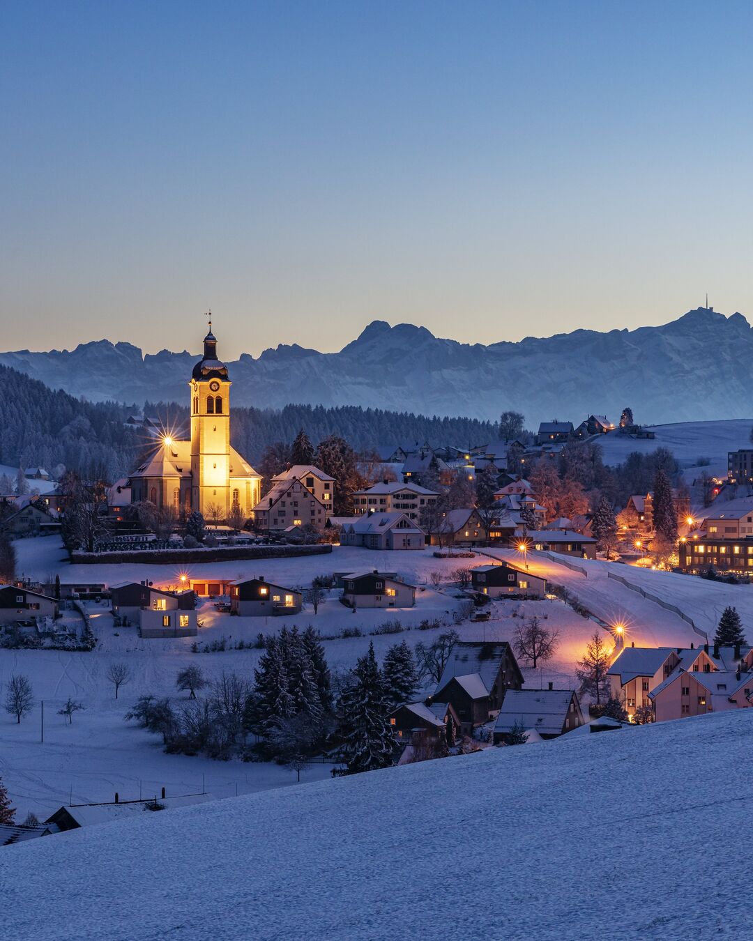 10 Authentic Swiss Towns & Villages North of the Alps - Spectacular ...